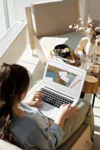 4 Ways Your Website Can Help Protect Your Time // Tips for Creatives